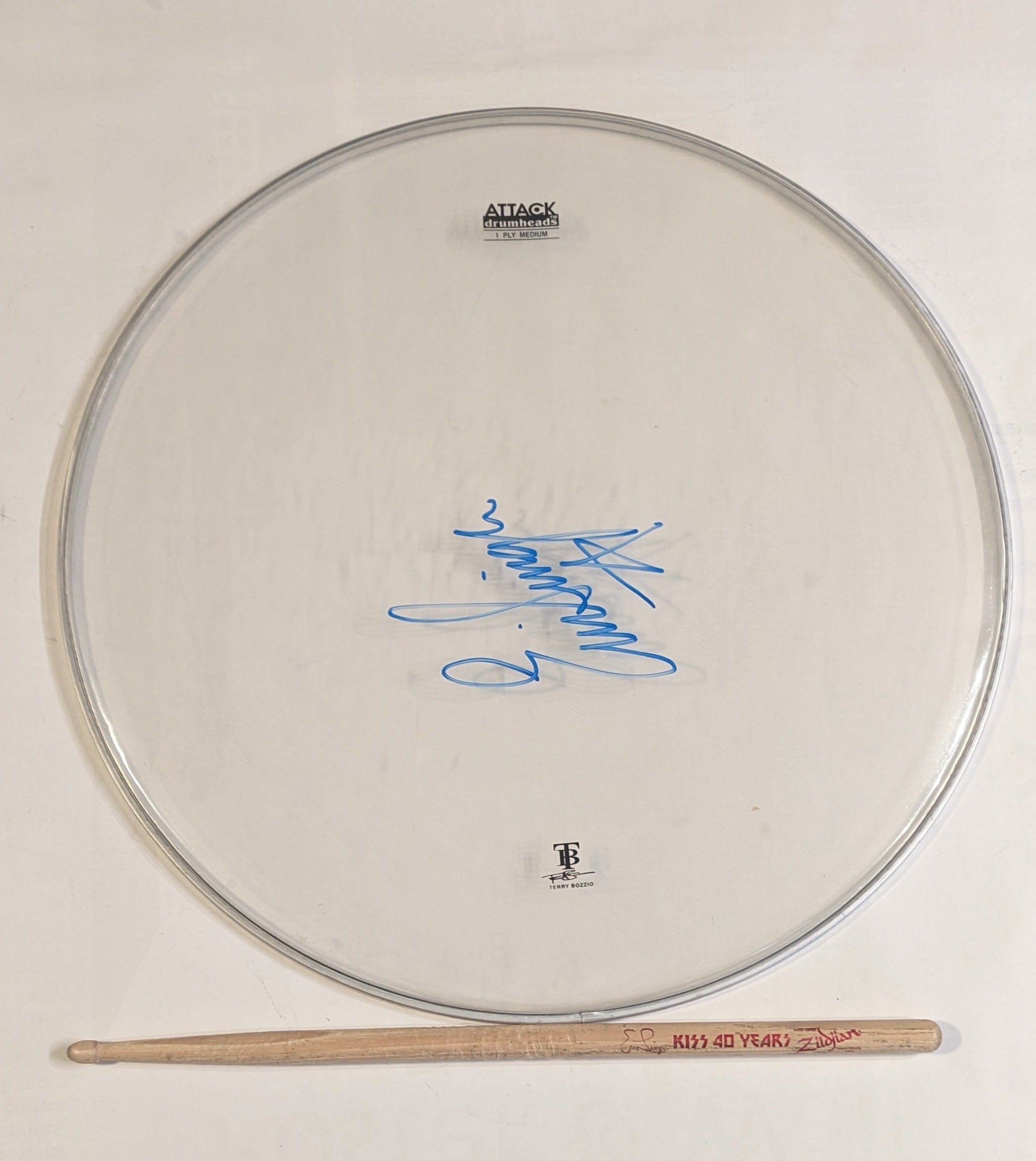 KISS ROCK VEGAS 11-12-2014 STAGE-USED 18" Signed Drumhead Drumstick Er ...